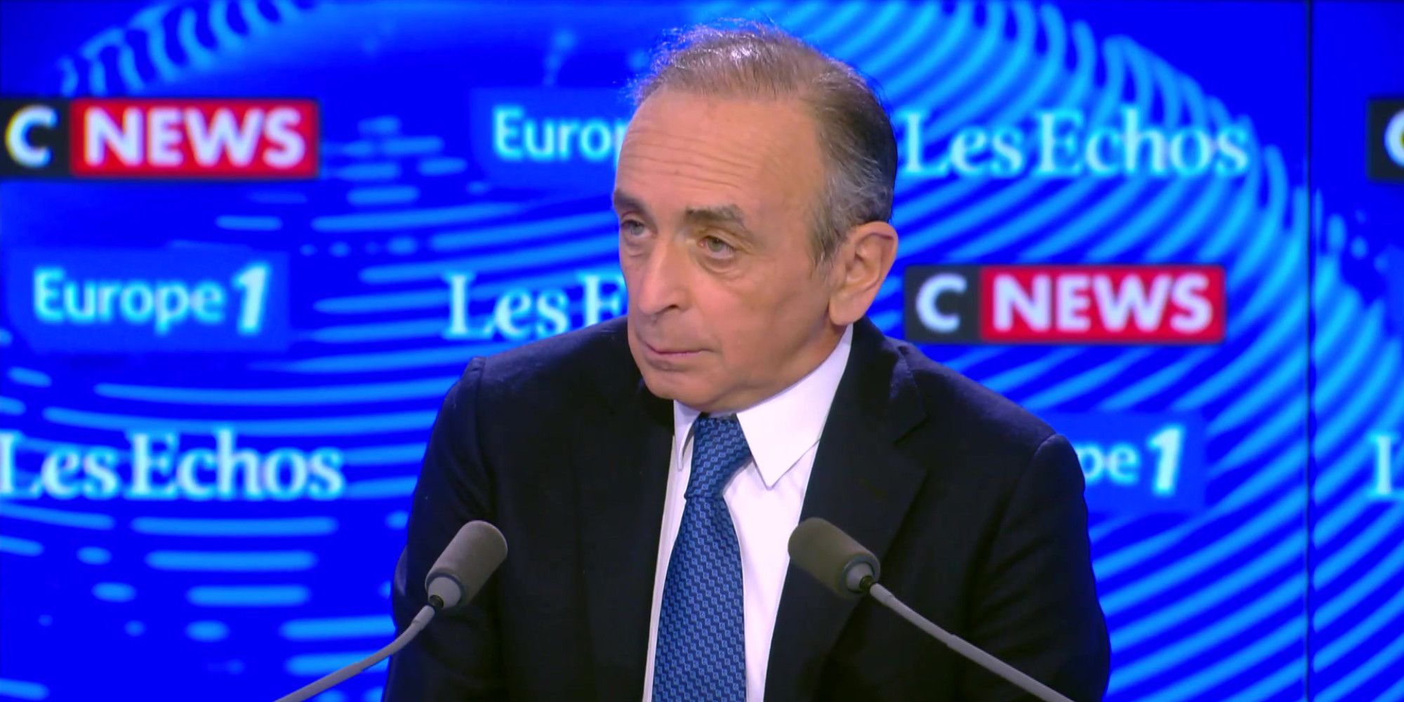 «Votre maison aujourd'hui, c'est Reconquête!» : Eric Zemmour lance un ...