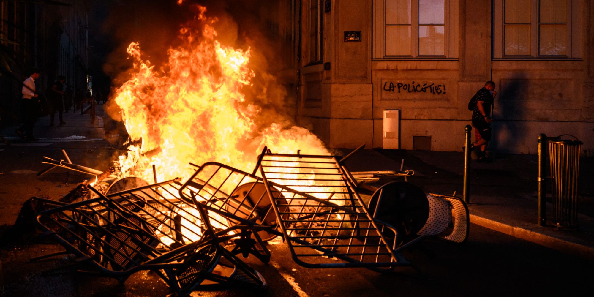Un an après la mort de Nahel, le quotidien brisé des policiers