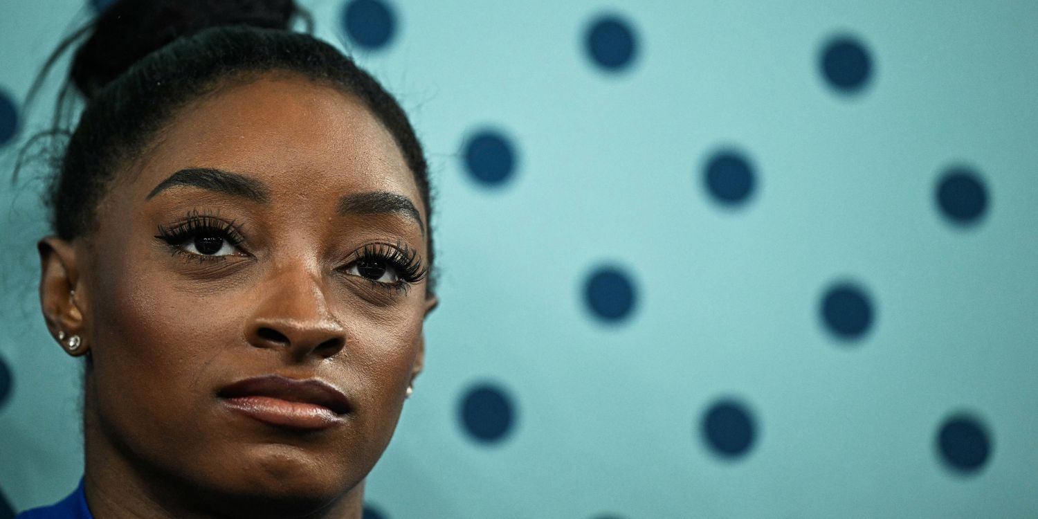 Simone Biles escroquée dans un club parisien ? «26.000 dollars pour une ...