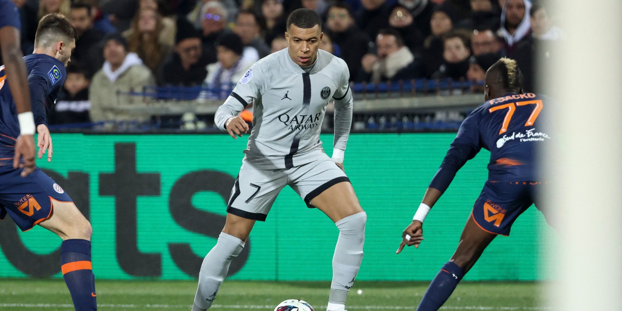 Blessure de Kylian Mbappé : comment le PSG envisage les prochaines semaines sans son attaquant phare