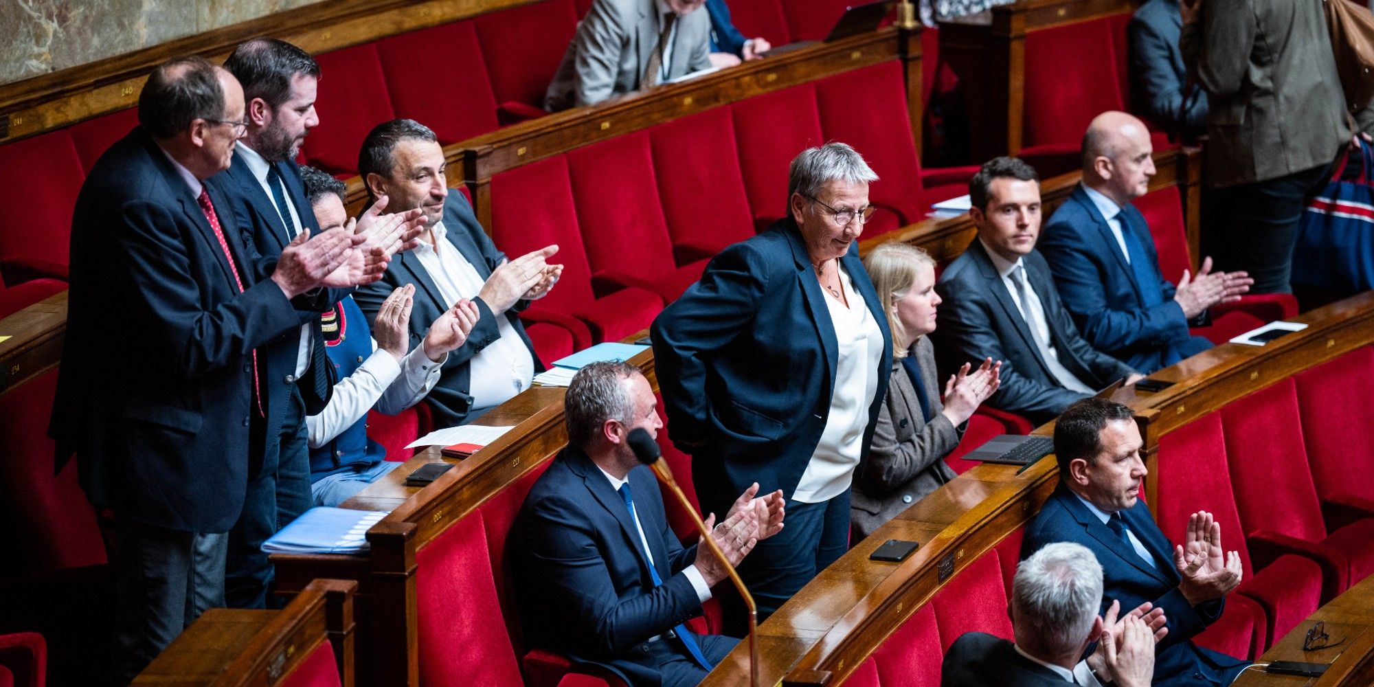 Qu’est-ce que l’article 40, dont le gouvernement souhaite faire usage à ...