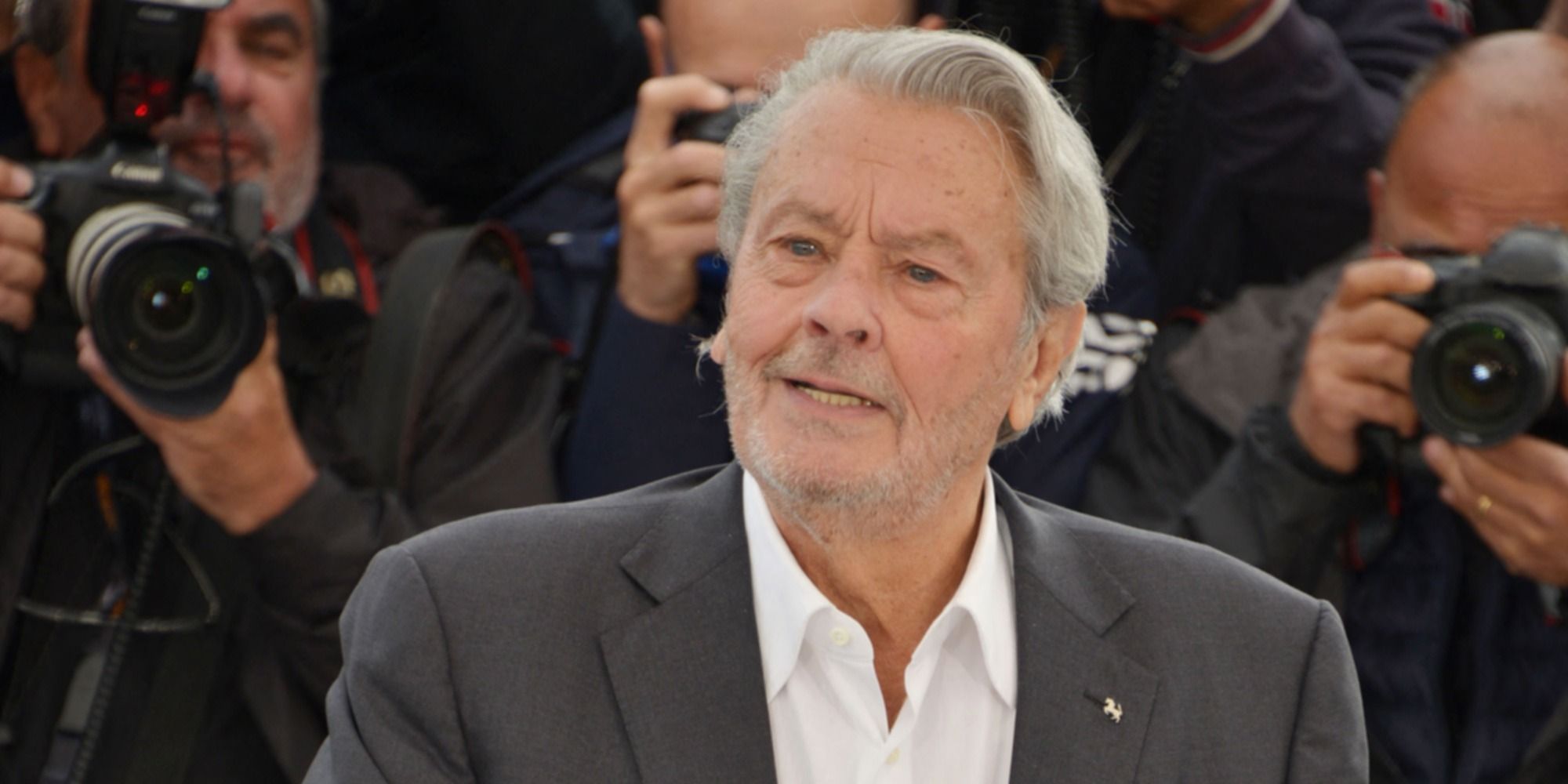 Affaire Alain Delon : Hiromi Rollin brise le silence et accuse les ...
