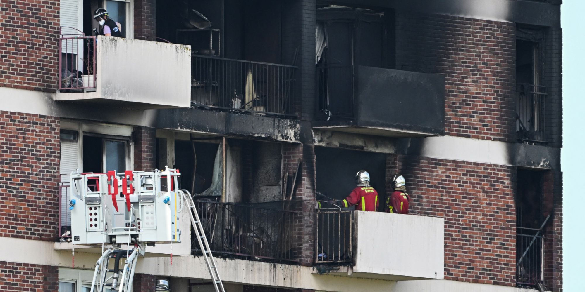 Incendie à L'Île-Saint-Denis : trois morts dont une adolescente de 13 ...