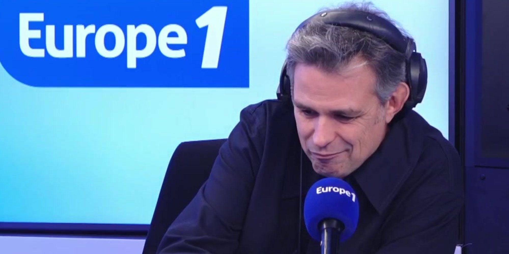 «L’événement» : quand Caroline Roux sort Emmanuel Macron de son confort ...