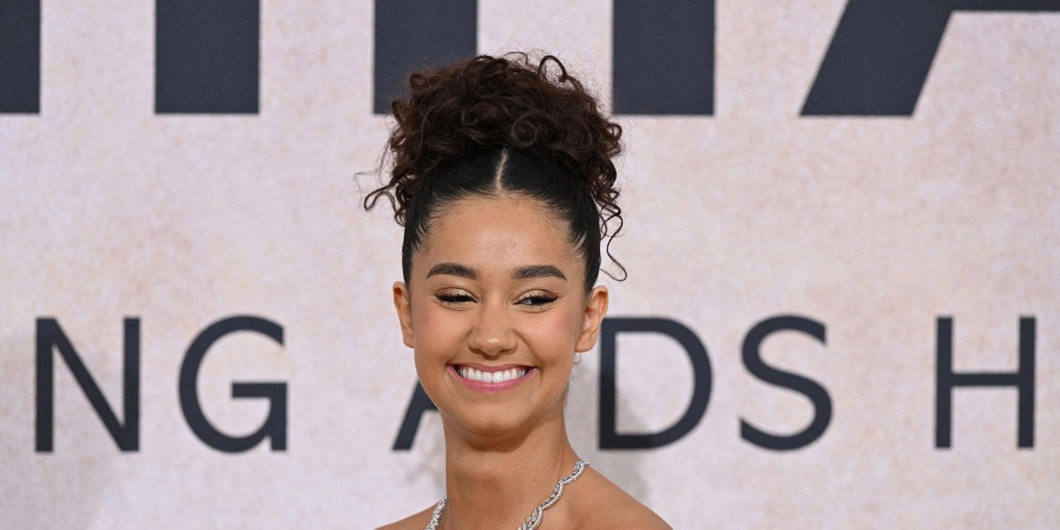 L'influenceuse Léna Situations entre au musée Grévin