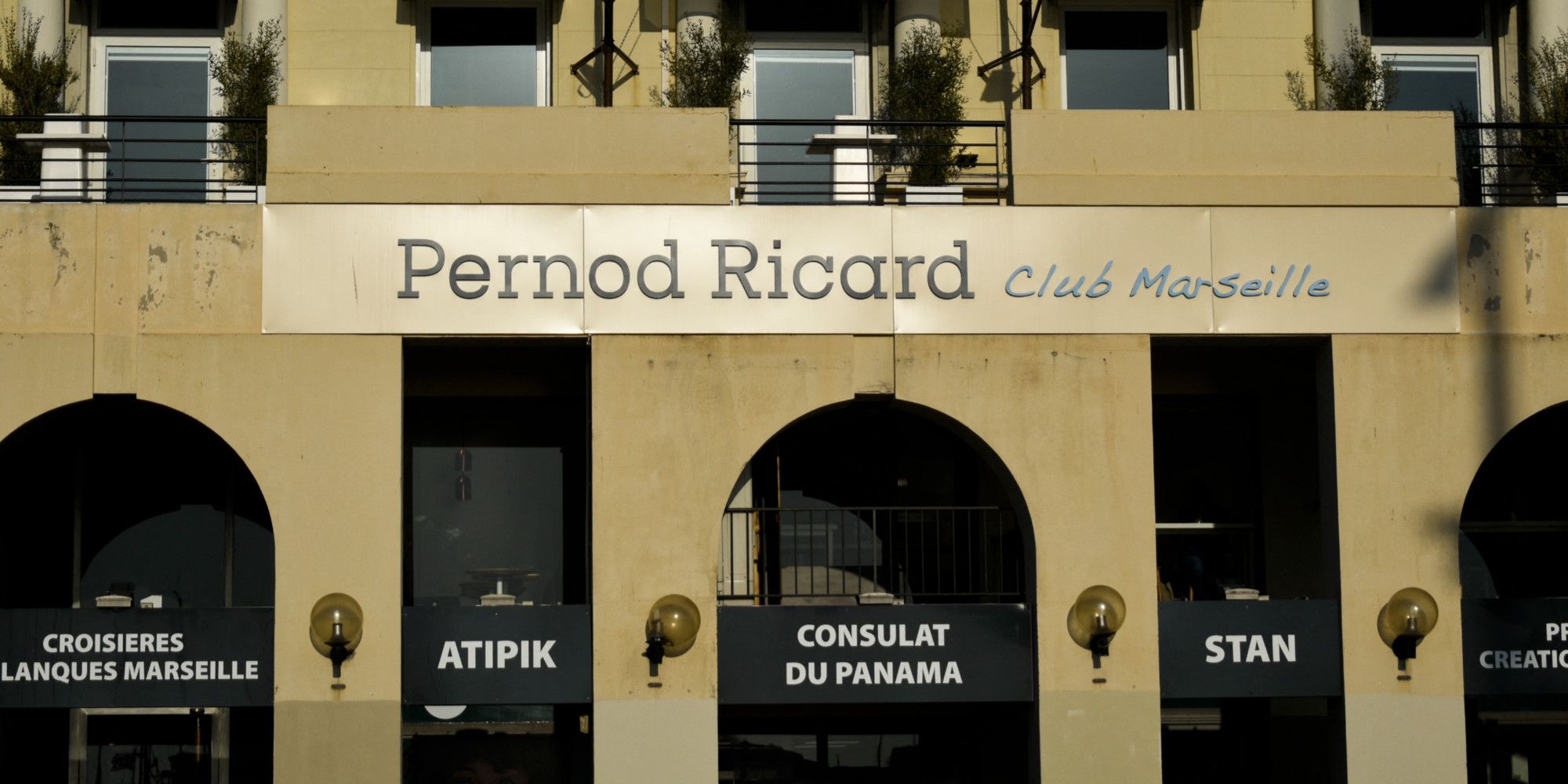 «On va se fâcher» : scandale et trahison à Marseille, Pernod Ricard va ...