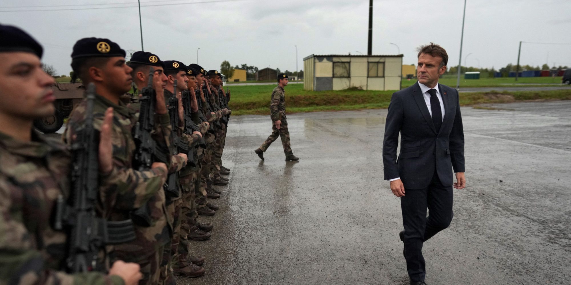 La brigade 155 ukrainienne à l'entraînement en France reçoit la visite ...