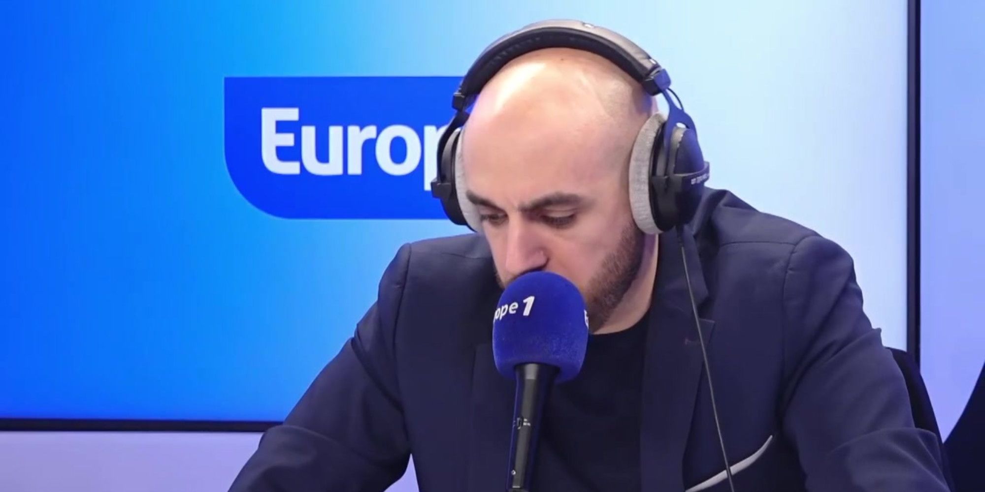 «Le mépris et les insultes envers les forces de l'ordre» : l'humour ...