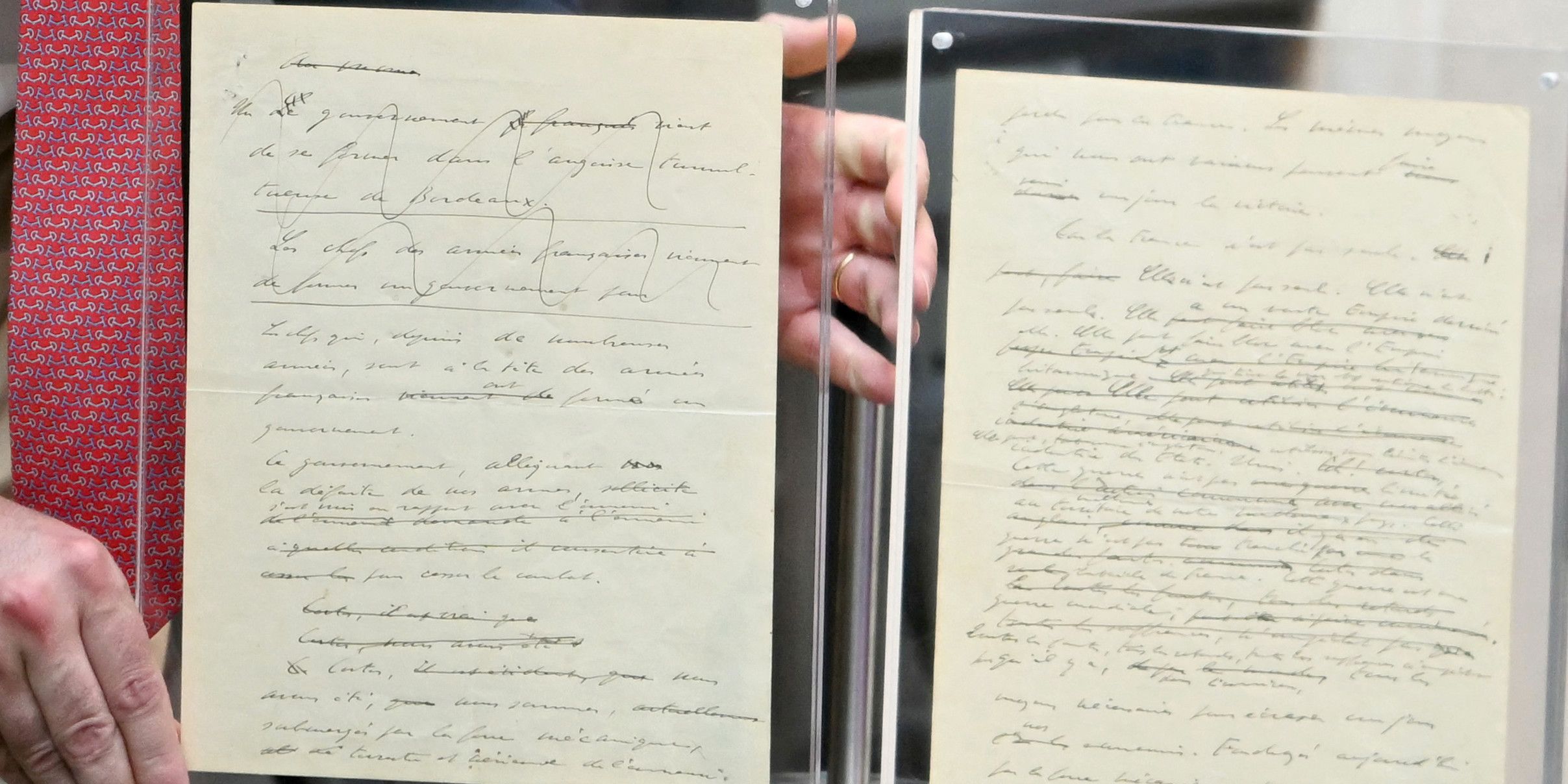 «Chaque mot est pesé» : le manuscrit de l'appel du 18 Juin 1940 exposé au public