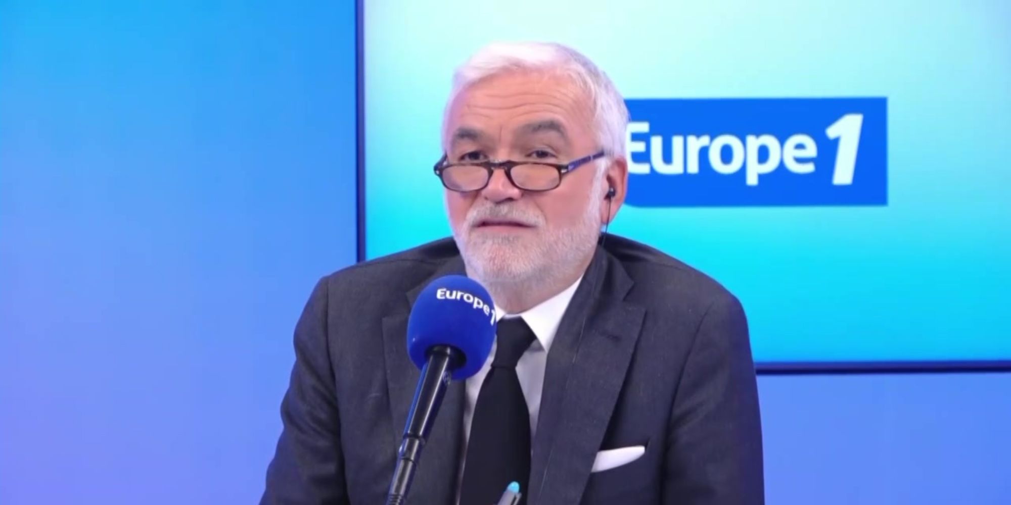 Pascal Praud et vous - Sortie du film Bernadette : «Elle est devenue ...